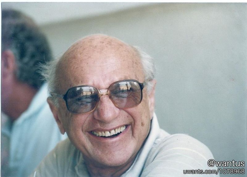 100年前尖沙咀廣東道水師總部對面的店舖 - 香港懷舊文化 - Uwants.com