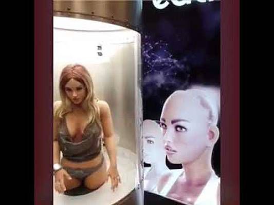 超逼真！低胸美女機械人 - 休閒聊天 - Uwants.com